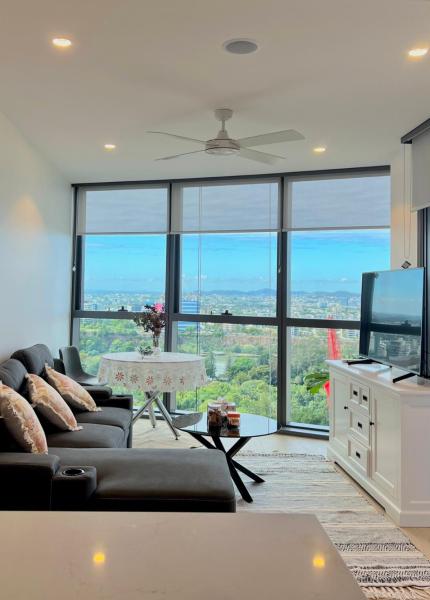 Luxury Apartment At Queens Wharf Tower - Oxley