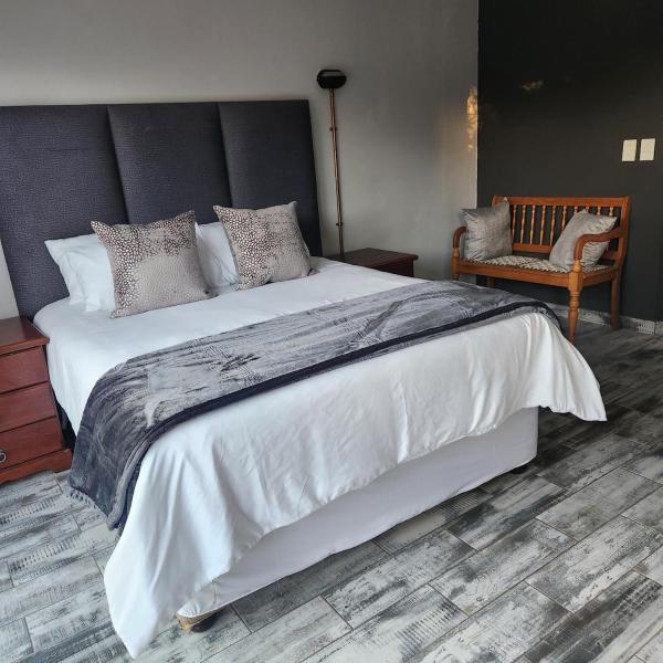 Modern Comfort At 44 Biddulph - Harrismith
