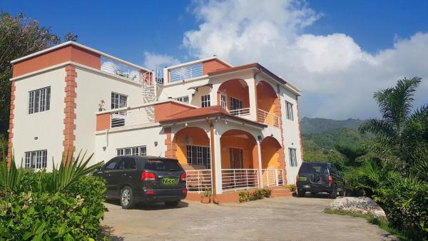 Saint George's Romantic Getaway Suite - Grenada