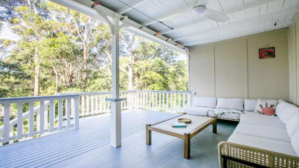 Bush Setting With Easy Walk To Beach - Avoca Beach