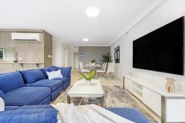 Zenith 2bd Absolute Beachfront Surfers Paradise - Surfers Paradise