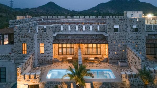 Maya Luxury The Quila Udaipur - Gujarat
