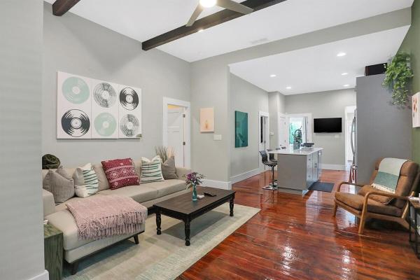 Prime Location Very Close To Downtown! - Indianapolis, IN