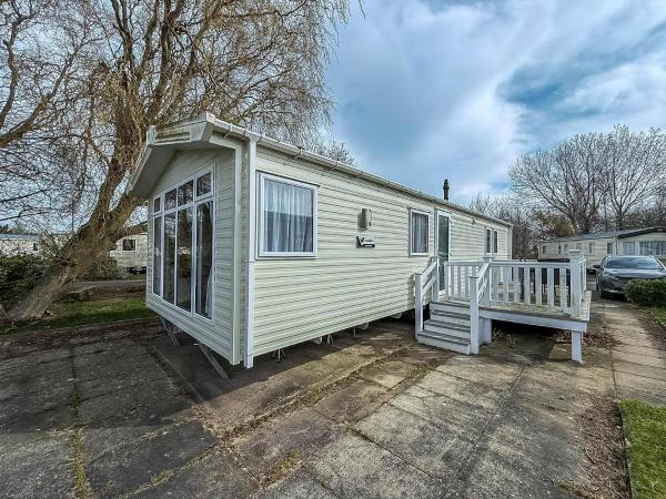 Great Caravan With Decking Southview Holiday Park In Skegness Ref 33002v - Skegness