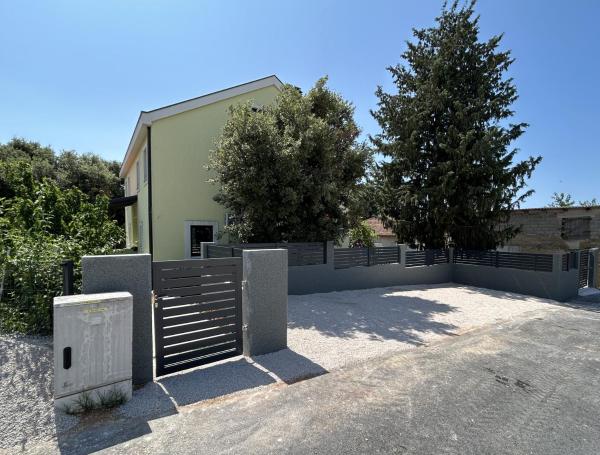 Vacation Home Between The Waters - Biograd na Moru