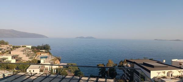 Cc Hotel & Residence - Wlora