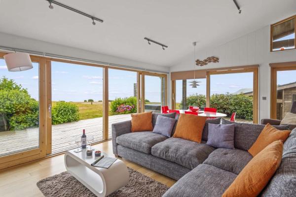 House 41 - Looe
