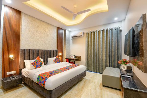 Fabhotel Comfort N Stay - Huda City Centre Metro - Gurugram