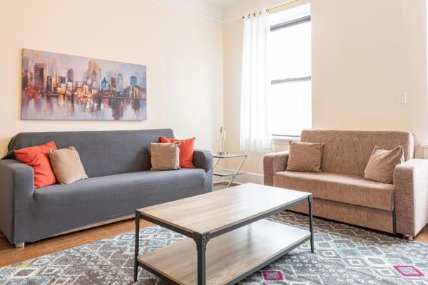5 Bedroom 2 Bath Full Floor Midtown - Manhattan, NY