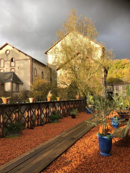 2 Lofts Dans Château Industriel Les Grands Moulins De Ruffin - Creuse