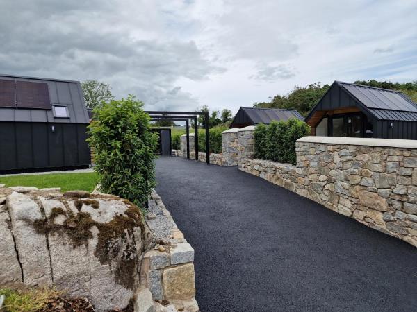 The Village At The Rocks - Luxury Glamping Resort - England