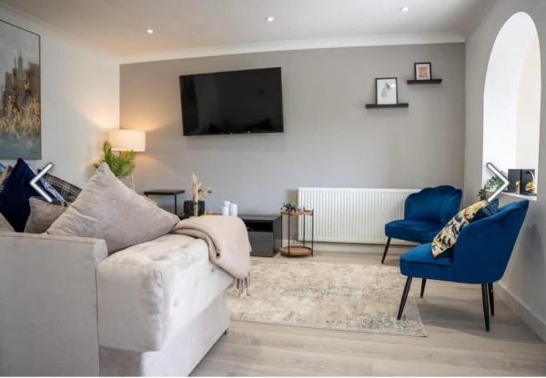 Flamingo Short Lets 4 Bed 4 Bath House Neath Hill - Milton Keynes