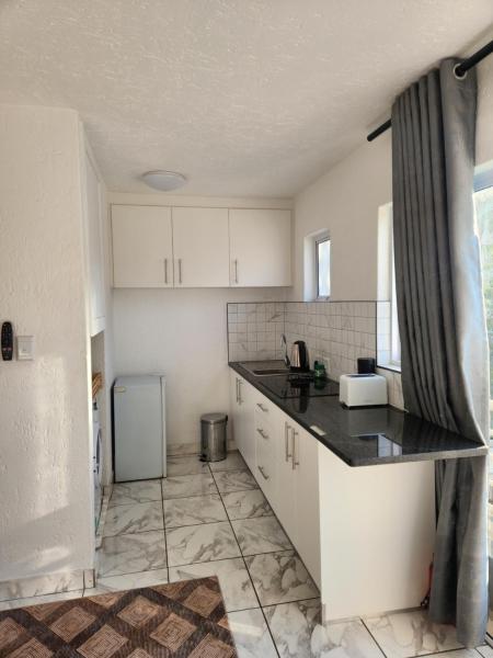 Hayley's Inn At Village Blues - Sandton