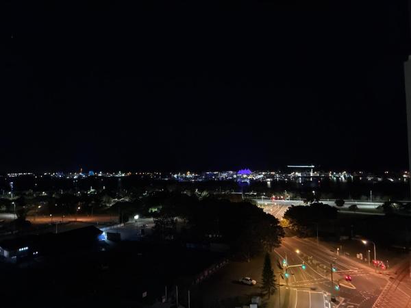 Lady Lux - Broadbeach