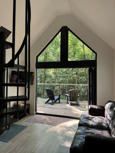 Ty Nant Treehouse With Covered Hot Tub - Usk