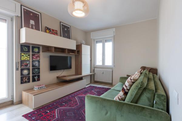 Luminoso Piano Alto Con Terrazzo - Mirable Pm - Milan