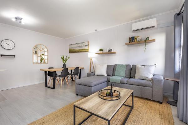 The Zennith 204 - Umhlanga