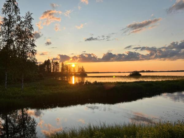 Cozy Cottage On Lake - Etelä-Pohjanmaa