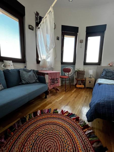 Central Artsy Studio, Self Check-in! - Bucharest