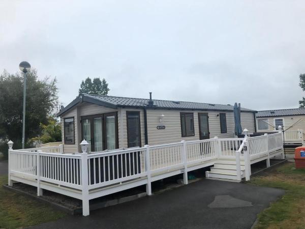 Stunning 6 Berth Caravan For Hire At Norfolks Seashore Haven Park Ref 22005ev - Hemsby