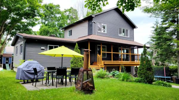 Chalet Ô Lac-brome, 3ch, 8 Personnes - Granby
