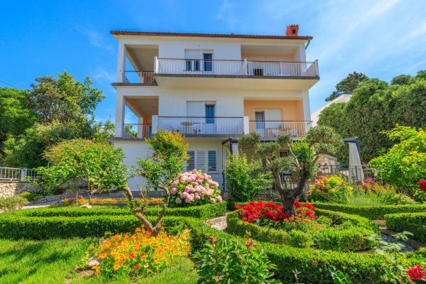 Apartments Rajka (65701-a2) - Banjol - Island Rab - Rab