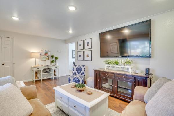 1 Mi To Main Street Vernal Updated Home With Yard! - Vernal, UT