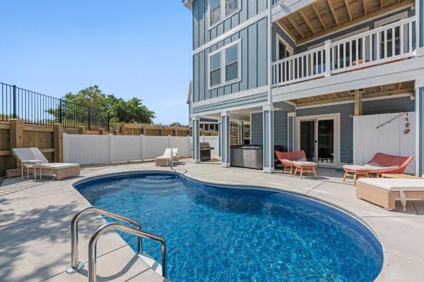 The Blue Pearl - Corolla, NC