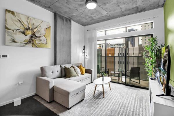 Centric 2br In Heart Of Dtphx Free Garage Parking - Phoenix, AZ