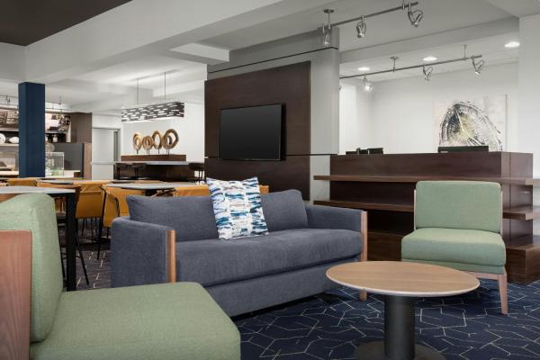 Courtyard By Marriott Colorado Springs South - Colorado Springs, CO