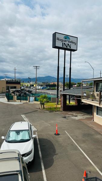 Rogue Valley Inn - Medford, OR