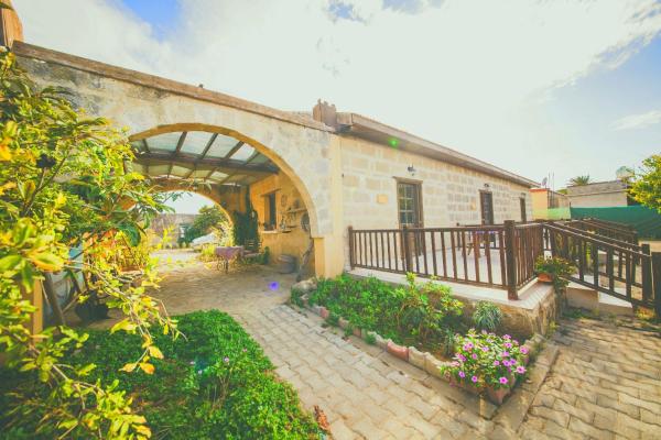 Castle Carpasia Guest House At Karpaz Peninsula - Кипр