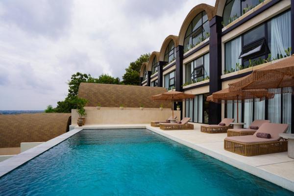 Sunny Samudra - Uluwatu