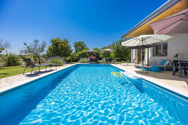 Holiday House With Pool Near Rovinj - Rovinj