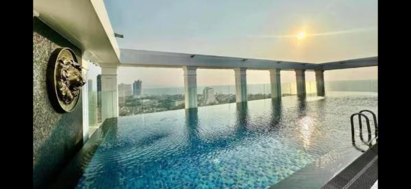 Empire Tower Skyline - Pattaya