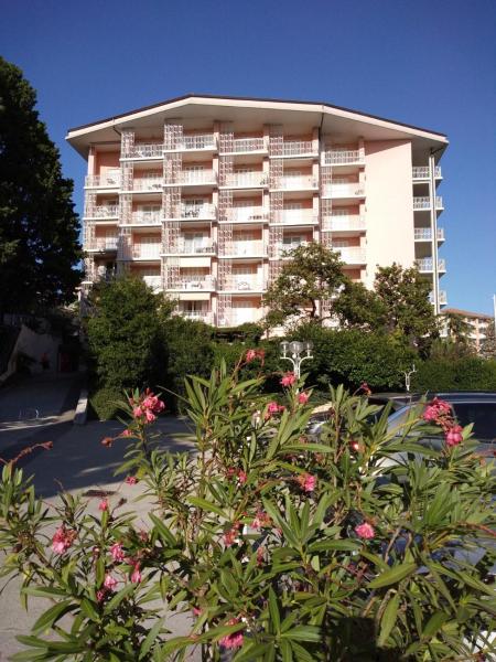 Central Residence - Strunjan