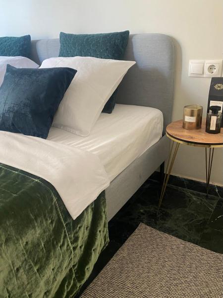 Five Rooms - Athen
