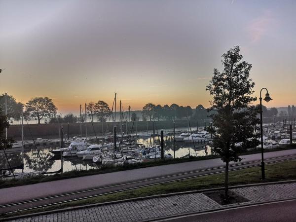 Esprit Cosy N5, Sur Le Port De Saint Valery - Saint-Valery-sur-Somme
