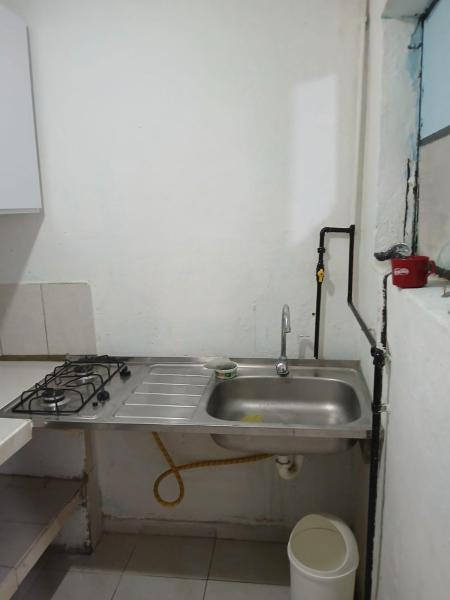 Room 101, Easy, Close To The Airport - Mosquera