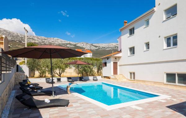 Cozy Home In Kastel Sucurac With Sauna - Split