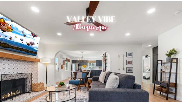 Valleyvibe: Modern Comfort In North Valley - An Irvie Home - New Mexico