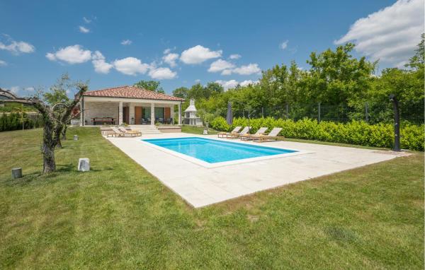 Awesome Home In Strped - Buzet