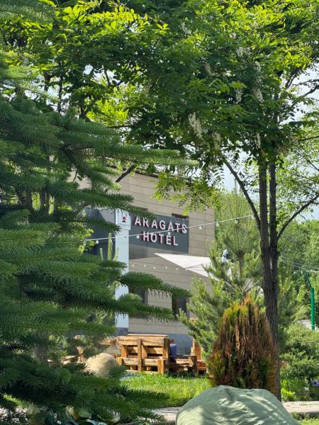 Aragats Hotel - Armenia