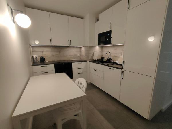 3-bedroom Apartment With 2 Free Parking Spots - Tauron Arena - Krakow