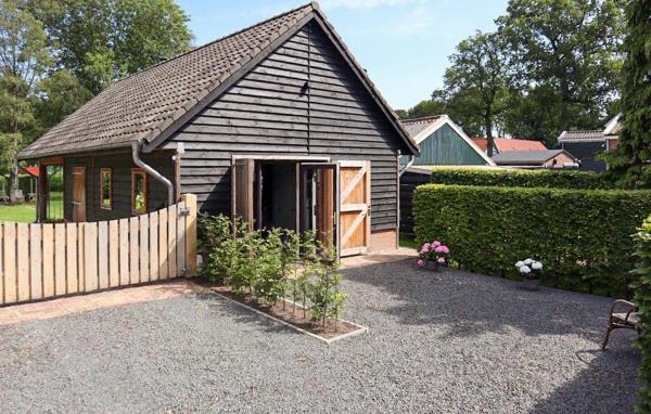 Beautiful Home In Veenhuizen With Wifi - Assen