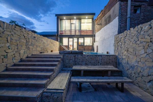 Niabi Villa With Pool - Tbilissi