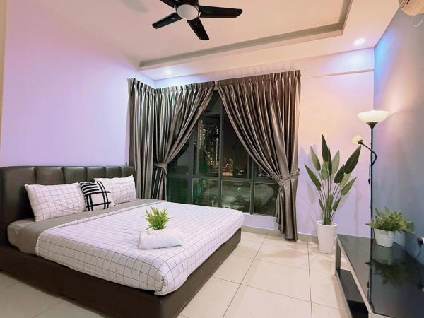 Stylish Luxury Two Bedrooms Condo 1-6pax At D Secret Garden - Johor Bahru-mid Valley-paradigm Mall-dato Onn-setia Tropika-kempas-utm - Senai