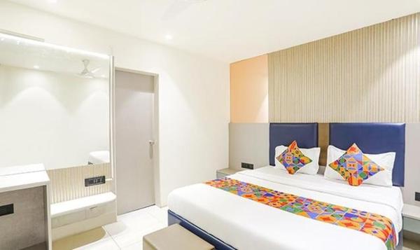 Hotel Park Inn Shirdi - 100m From The Sai Temple - Shirdi