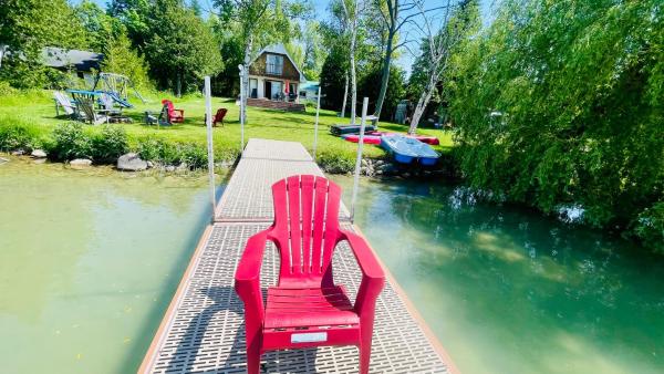 Cozy Lakefront Cottage - Ideal For Families & Scenic Views - Presqu'ile Provincial Park