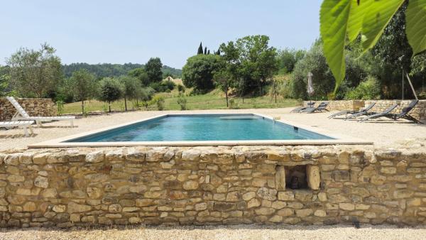 Beautiful Farmhouse With Large Swimming Pool Within Walking Distance Of A Charming, Lively Village - Goudargues